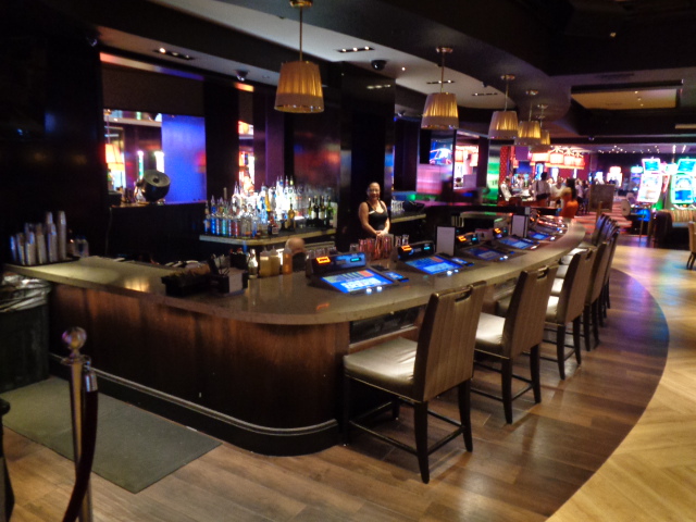 Two New Dueling Piano Lounges Premiere on the Las Vegas Strip - PHOTOS ...