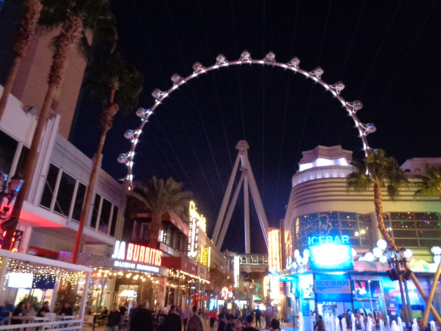 Uniquely Vegas – Is the High Roller (Ferris Wheel) Worth a Visit ...